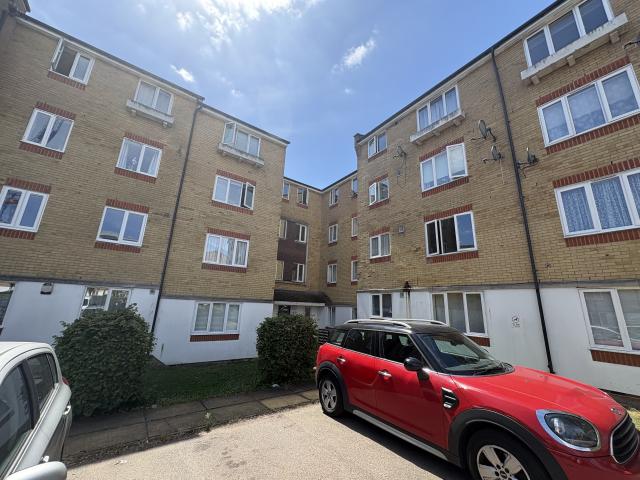 apartment for rent in Dadswood, Harlow, Harlow