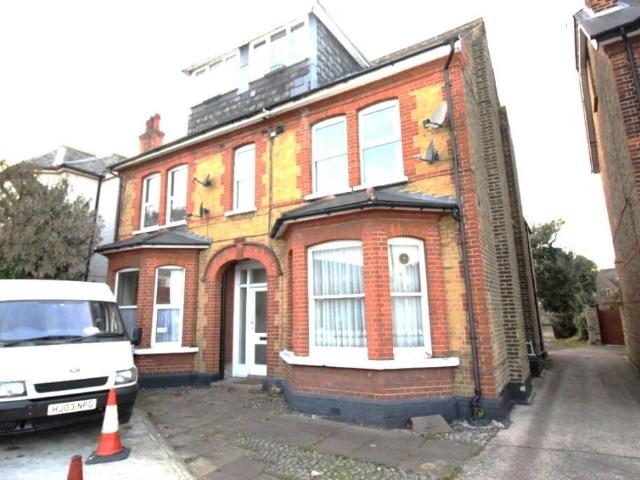 apartment for rent in Darnley Road, DA11 0SN