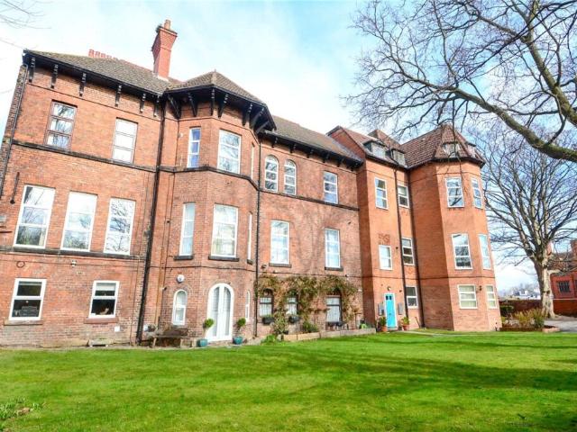 apartment for rent in Devonshire Place, Oxton, Wirral, CH43 1TX