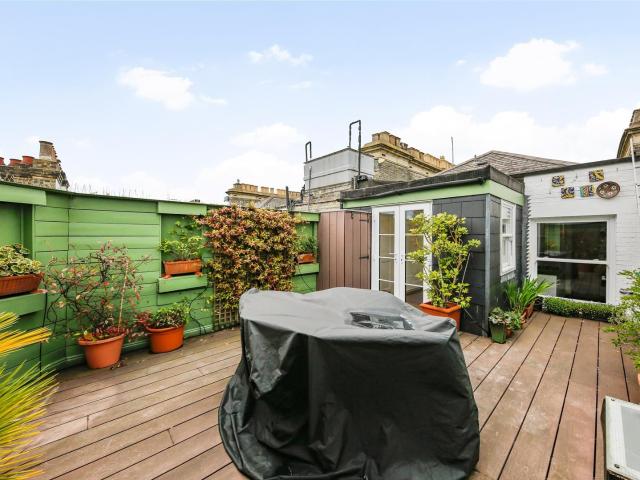 apartment for rent in De Vere Gardens, South Kensington, W8