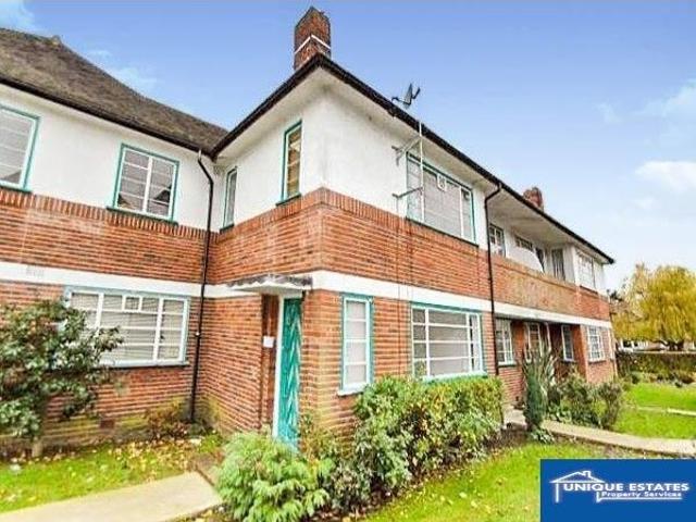 apartment for rent in Denison Close, London