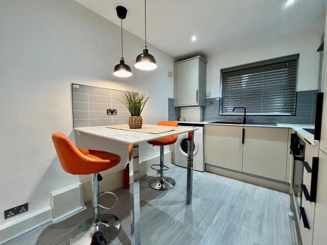 apartment for rent in Derwentwater Grove, Leeds, Leeds