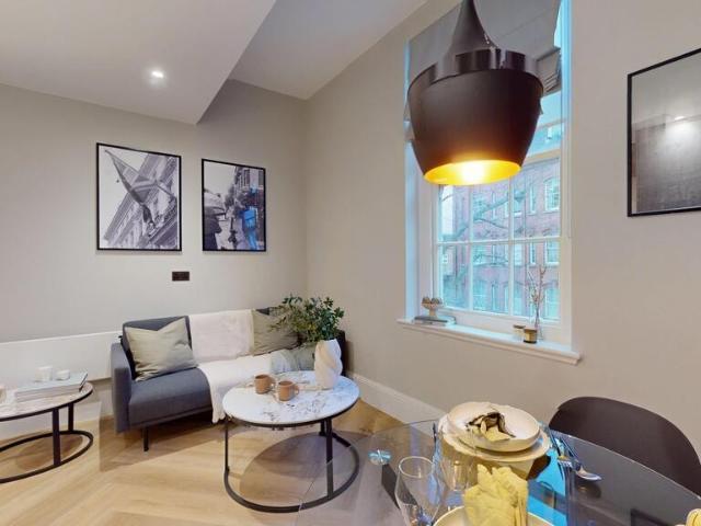 1 bedroom flat to rent on Draycott Avenue, London