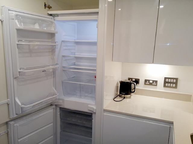 apartment for rent in Duckman Tower. E14