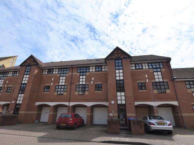 apartment for rent in Emerald Quay, Shoreham by Sea