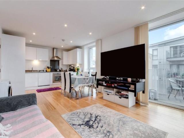 apartment for rent in Emily Street, E16 1LU