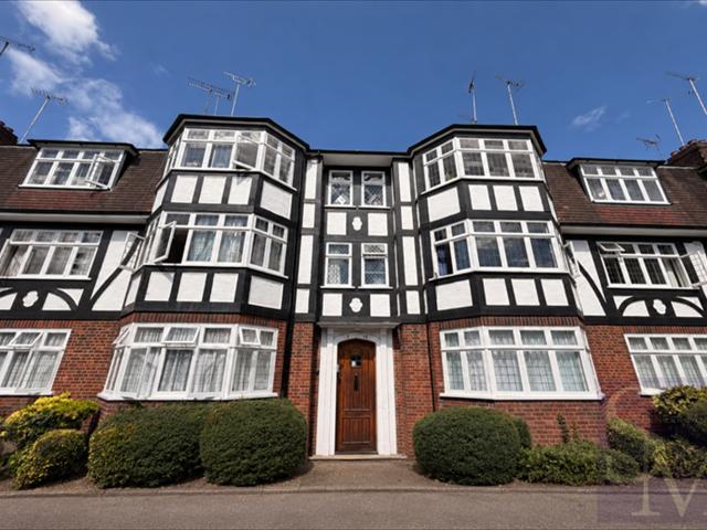 apartment for rent in Eagle Court, Hermon Hill, Wanstead