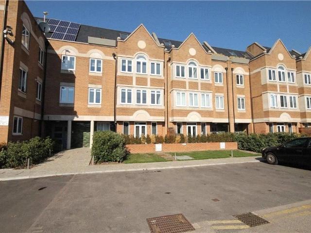 apartment for rent in Ealing Green, W5 5ED