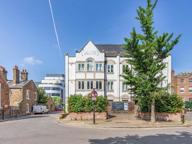 apartment for rent in Ealing Green, W5 5ED
