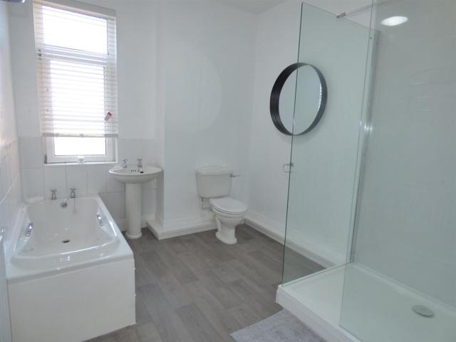 apartment for rent in East View, NE13 6ED