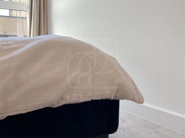 apartment for rent in East Acton Lane, W3 7NU