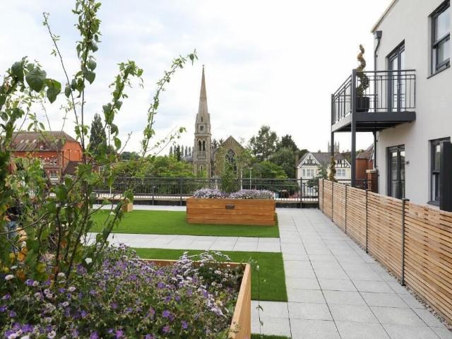 apartment for rent in East Street, GU9 7RY