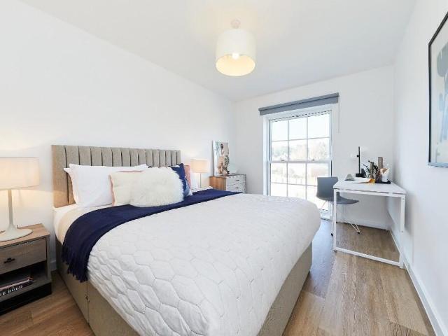 apartment for rent in East Street, GU9 7RY