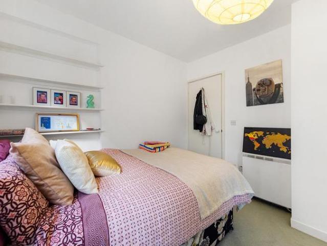 apartment for rent in Ebury Bridge Road, SW1W