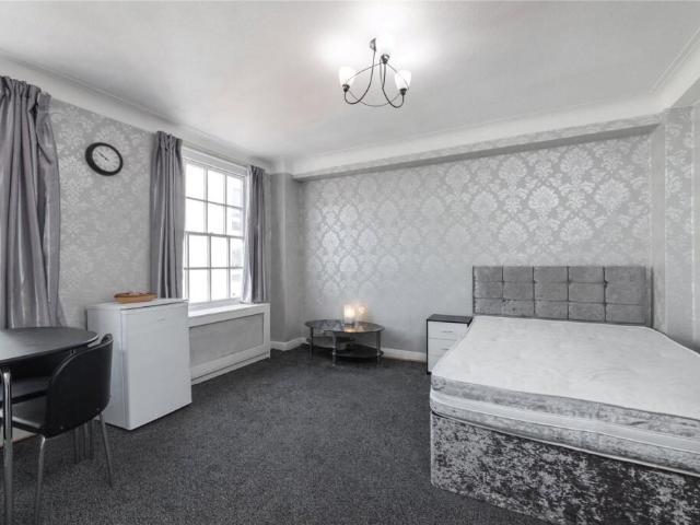 apartment for rent in Edgware Road, W2 2RA