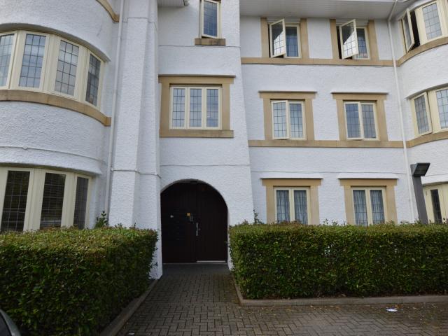 apartment for rent in Elm View Court, Southall, UB2 4LA