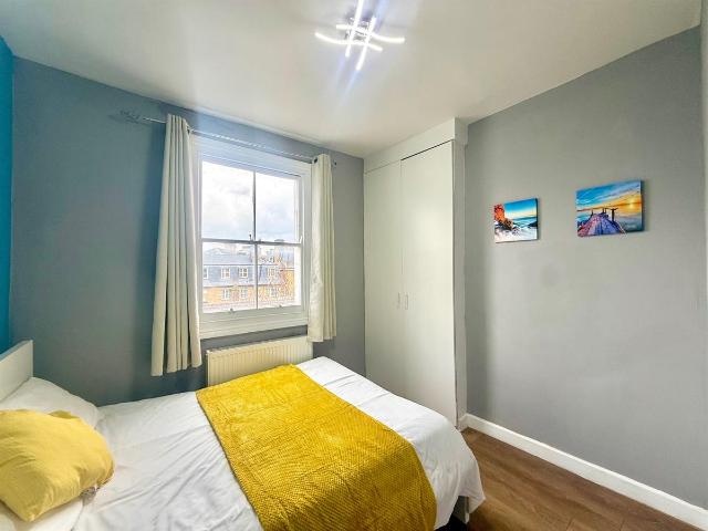 apartment for rent in Eversholt Street, London