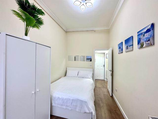 apartment for rent in Eversholt Street, London
