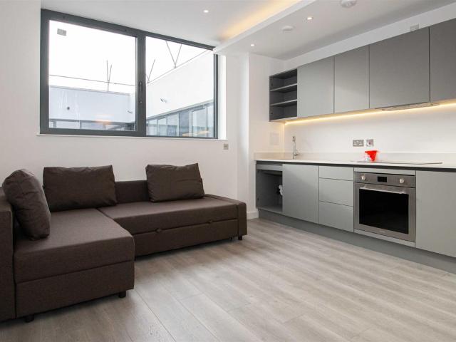 apartment for rent in Foxhunter Drive, Linford Wood, Milton Keynes, MK14