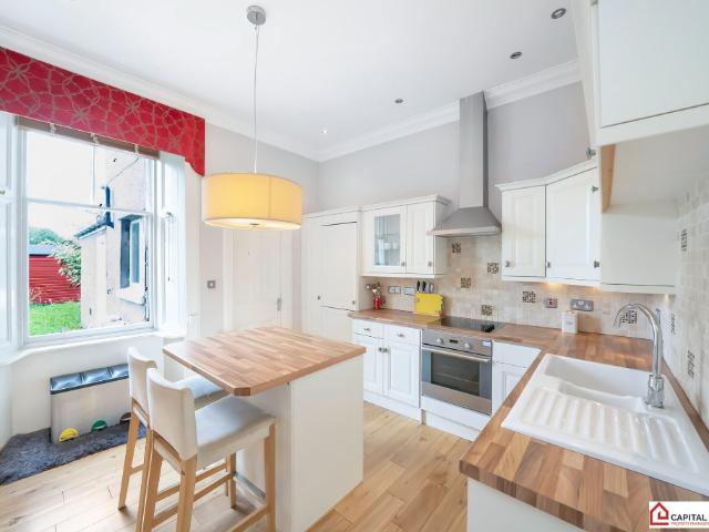 apartment for rent in Forth Crescent, Riverside, FK8 1LE