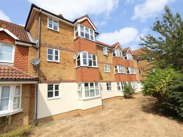 apartment for rent in Falmouth Close, Eastbourne