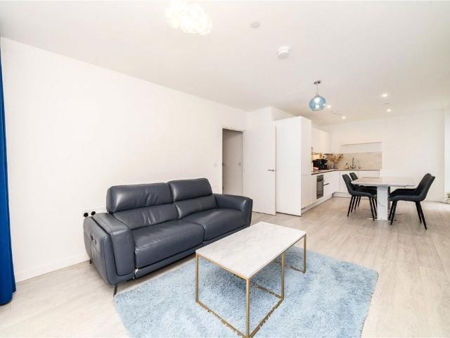 apartment for rent in Farine Avenue, Hayes
