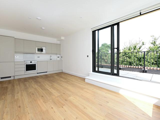 apartment for rent in Farnborough Road, Farnborough, GU14