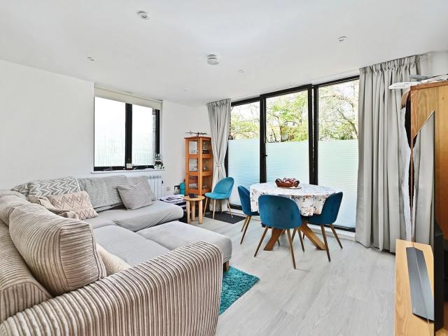 apartment for rent in Farnborough Road, Farnborough, GU14