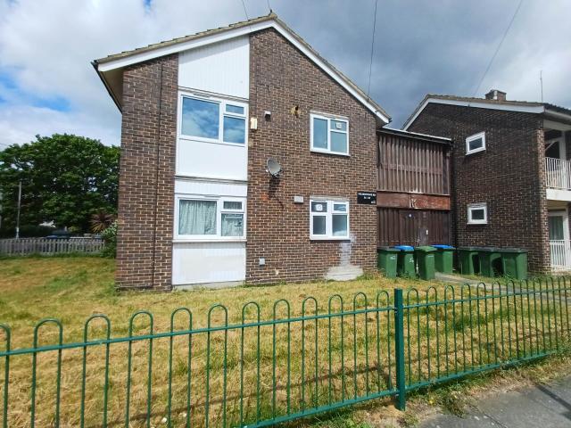 apartment for rent in Felixstowe Road, Abbey Wood, SE2 9QJ