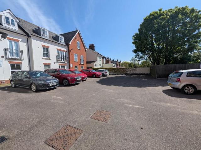 apartment for rent in Felixstowe Road, IP3 8EG