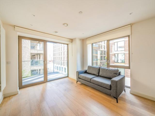 apartment for rent in Ferdinand Magellan Court, 5 Clipper Street, London, E16 2XE