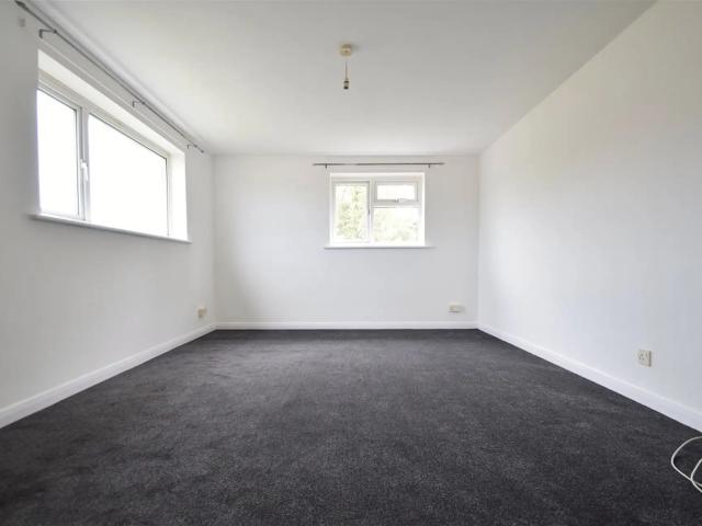 apartment for rent in Ferry Road Southampton SO45 5GD
