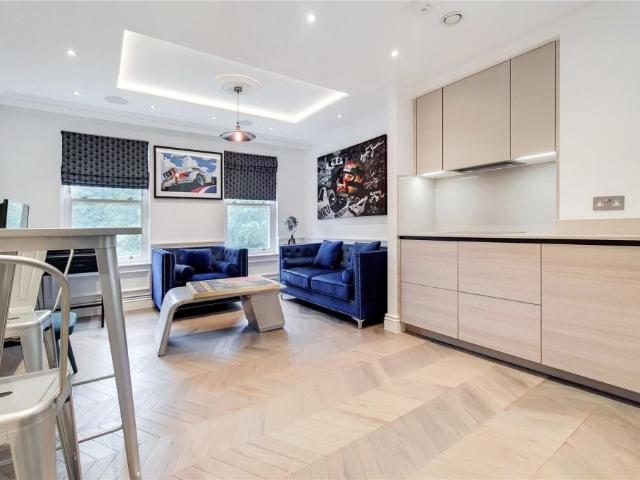 apartment for rent in Fitzjohn'S Avenue, NW3 5JY