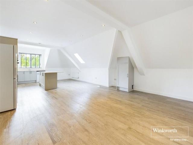 apartment for rent in Finchampstead Road, RG40 3RB