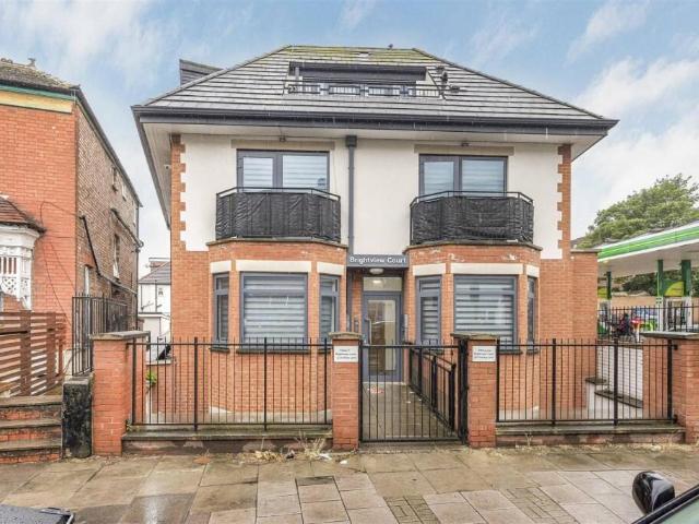 apartment for rent in Finchley Lane, NW4 1DL
