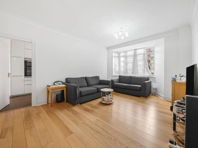 apartment for rent in Finchley Road, NW3 6LE