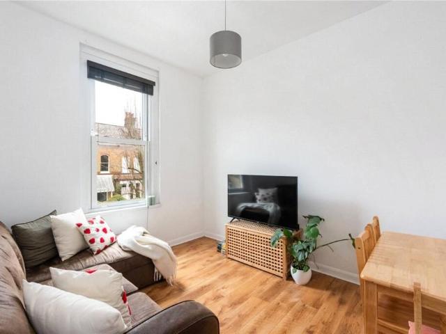 apartment for rent in Finsbury Park Road, N4 2JU