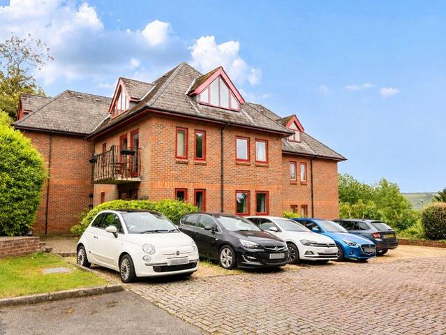 apartment for rent in Flat 4, Chilcombe Heights Quarry Road, Winchester, SO23 0HR