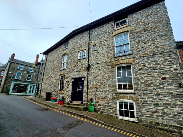 apartment for rent in Flat 4, Compton House High Town, Hay on Wye, Hereford, HR3 5AE