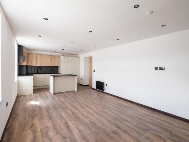 apartment for rent in Flat 11, Standish Court