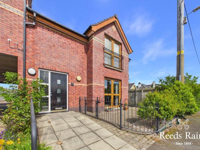 apartment for rent in Flat 12B, Loughside Court, Kinnegar Avenue, Holywood, BT18 9JR