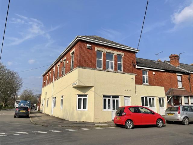 apartment for rent in Flat 2, 1a Oldminster Road