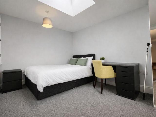 apartment for rent in Flat 2, 84 Musters Road, West Bridgford, Nottingham