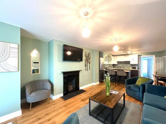 apartment for rent in Flat A, 7 Hope Chapel Hill, Bristol, BS8 4ND