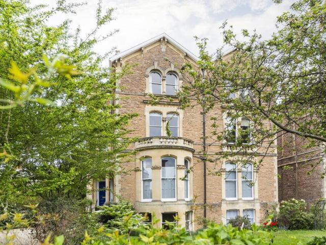 Apartment for rent in Flat Canynge Road, Clifton, BS8 united kingdom