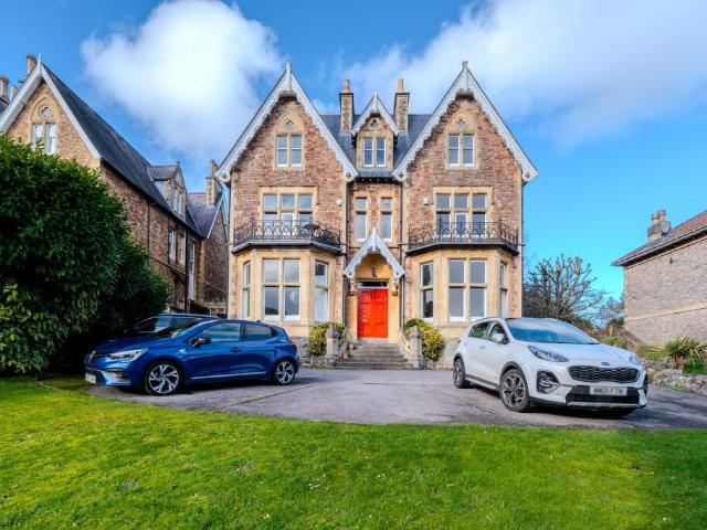 Apartment for rent in Flat Oakleigh House, Bridge Road, BS8 united kingdom