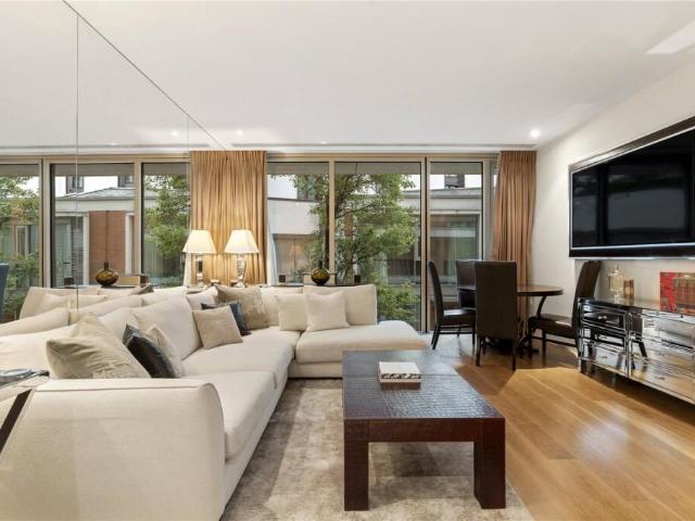 apartment for rent in Knightsbridge, SW7 1RH