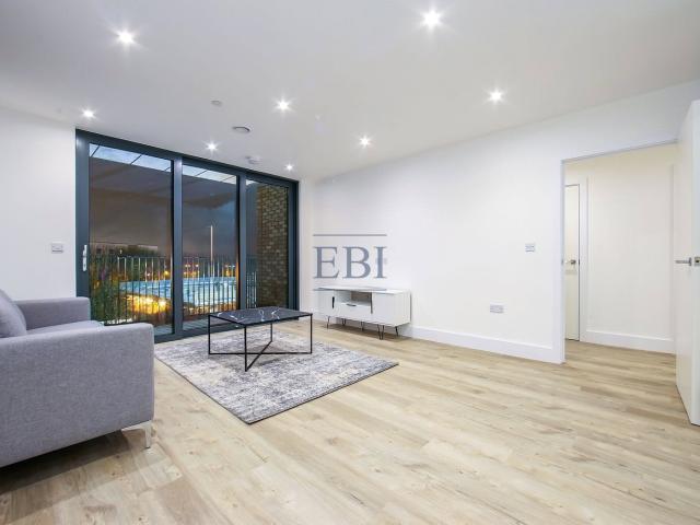 apartment for rent in Kempton House, 122 High Street, TW18 4EQ