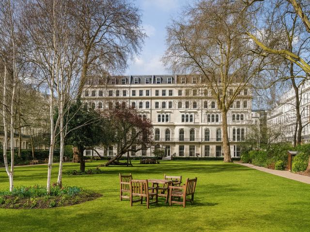 apartment for rent in Kensington Gardens Square, London, W2
