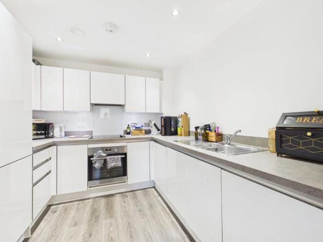 apartment for rent in Kidwells Close, SL6 8GF